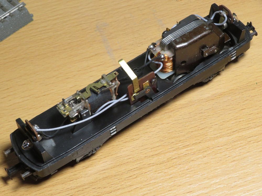 3041 Märklin HO ÖBB E-Lok BR 1043 (Defekt) in für CHF 44.9 – mit ...