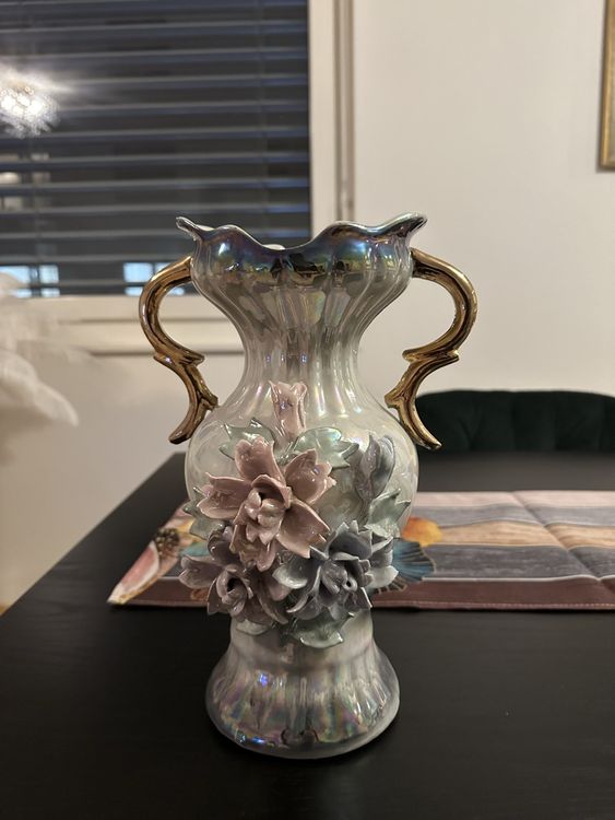 Porzellan Keramik Vase mit Goldhenkeln, Perlglanz (Gebraucht) in Luzern für CHF 200 – mit ...