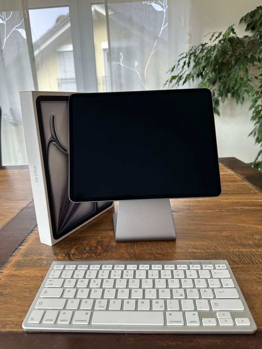 iPad Air 13 (M2) 256GB (quasi Neu und OVP) (Neu und originalverpackt ...
