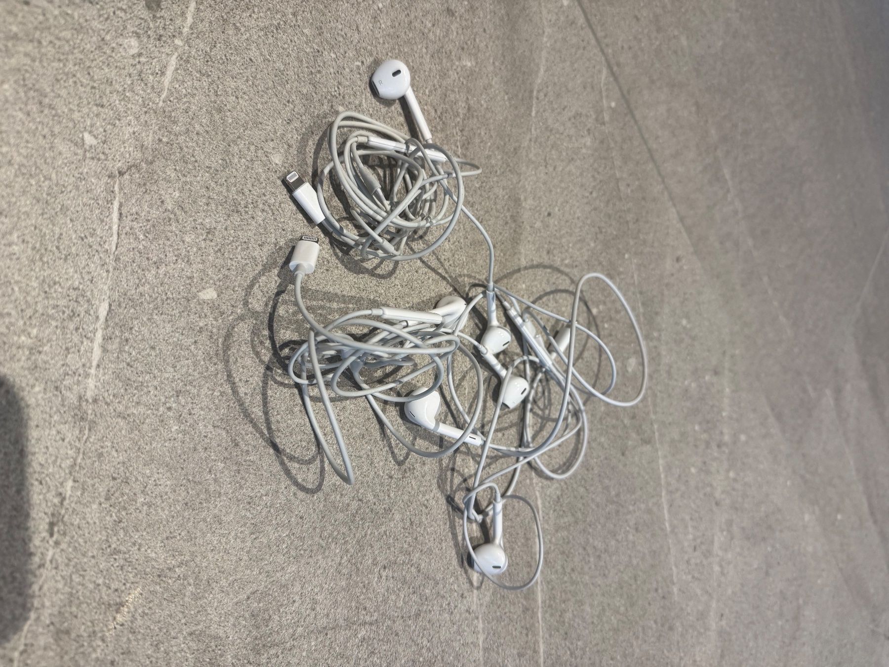 3x Apple EarPods Kopfhörer Headset mit Lightning Connector (Gebraucht ...