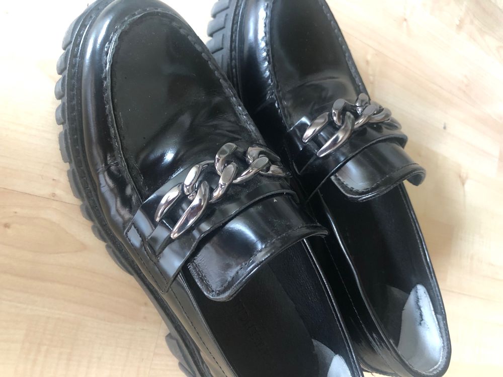 Plateau Loafer mit Kettendecor | Kaufen auf Ricardo