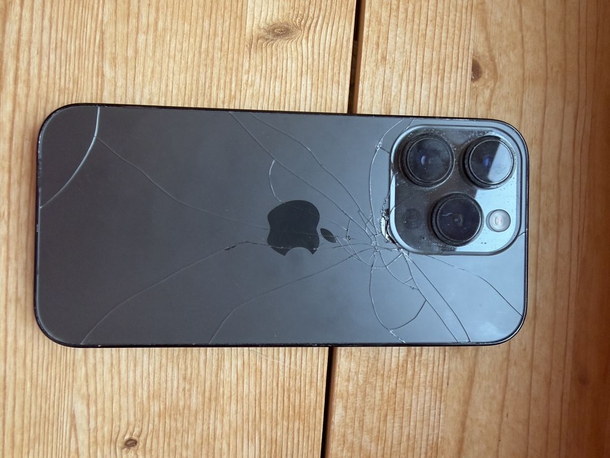 iPhone 14 Pro 128gb Display top, Rückseite defekt (Gebraucht) in ...
