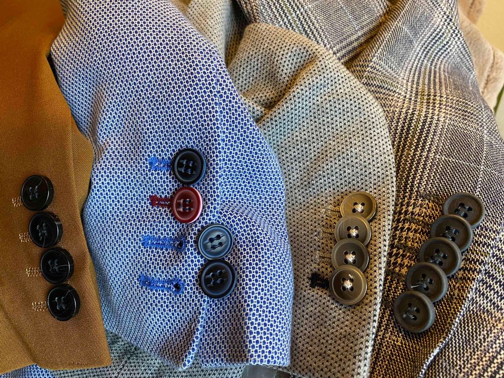 4 tolle Sakkos, Gr. 48, ab 9CHF (Gebraucht) in Lausanne für CHF 23 ...