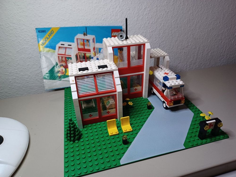 Lego 6380 Emergency Treatment Center (St. Mary's Hospital) (Gebraucht ...