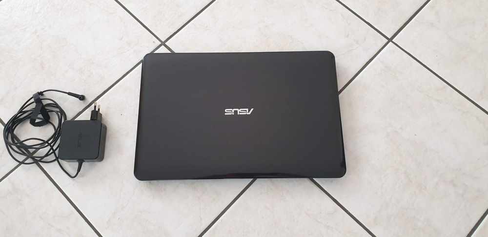 ASUS Laptop (2016) | Kaufen auf Ricardo