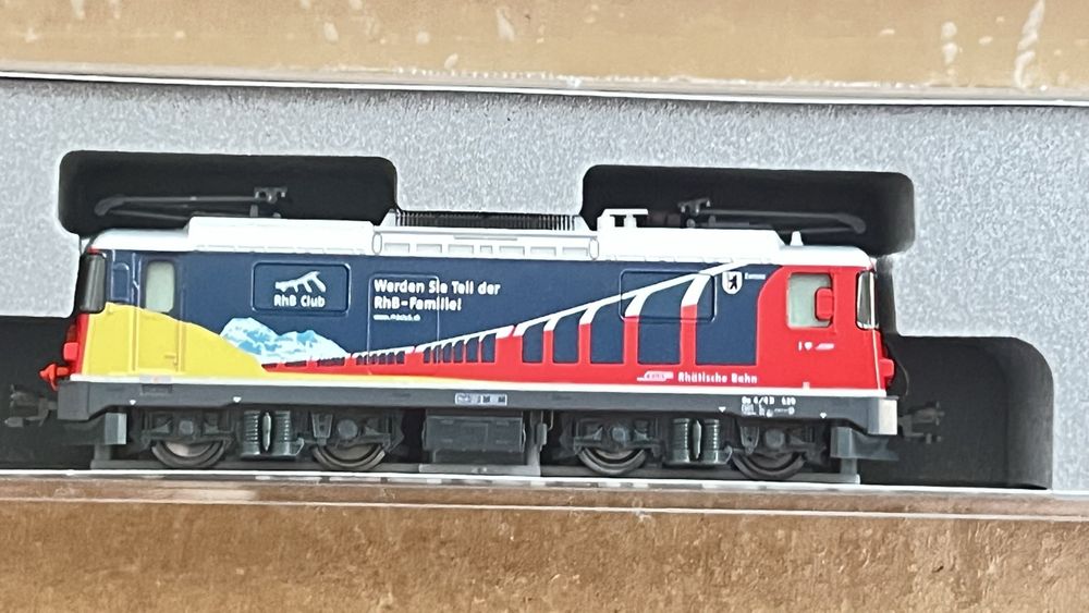 KATO RhB Ge 4/4 II 620 "RhB Club" Top Zustand (Neu und originalverpackt ...