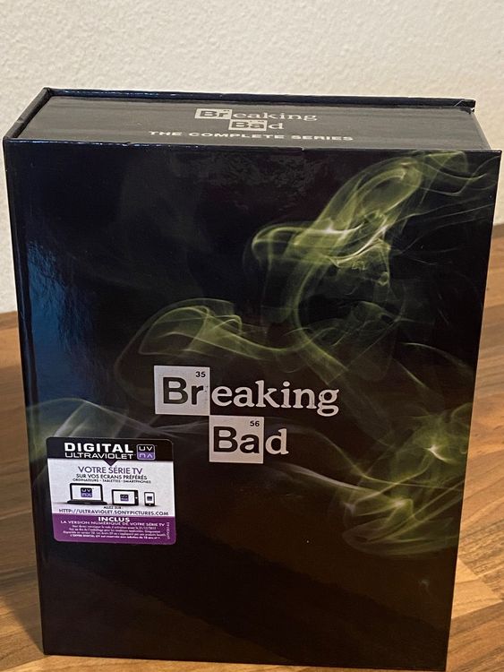 Coffret DVD de l'intégrale de la série 'Breaking Bad' (D'occasion) à St ...