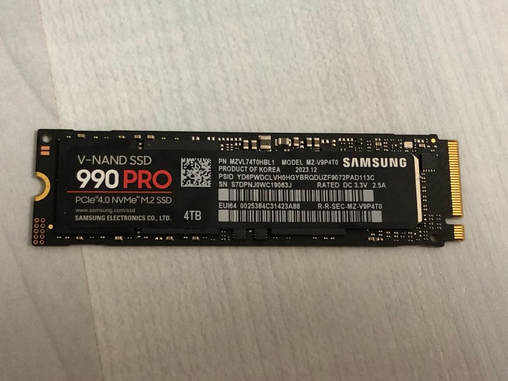 SAMSUNG 990 PRO NVMe M.2 SSD, 4.0TB, wenige Betriebsstunden | Kaufen ...