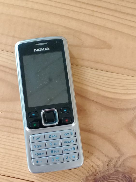 Nokia 6300 - Silber - Klassiker Handy für Sammler! (Gebraucht) in Waldenburg für CHF 1 – mit ...