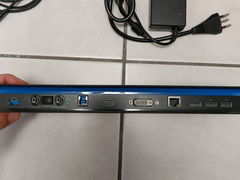 Docking Station Targus ACP71EU (Gebraucht) in Binningen für CHF 29.9 ...