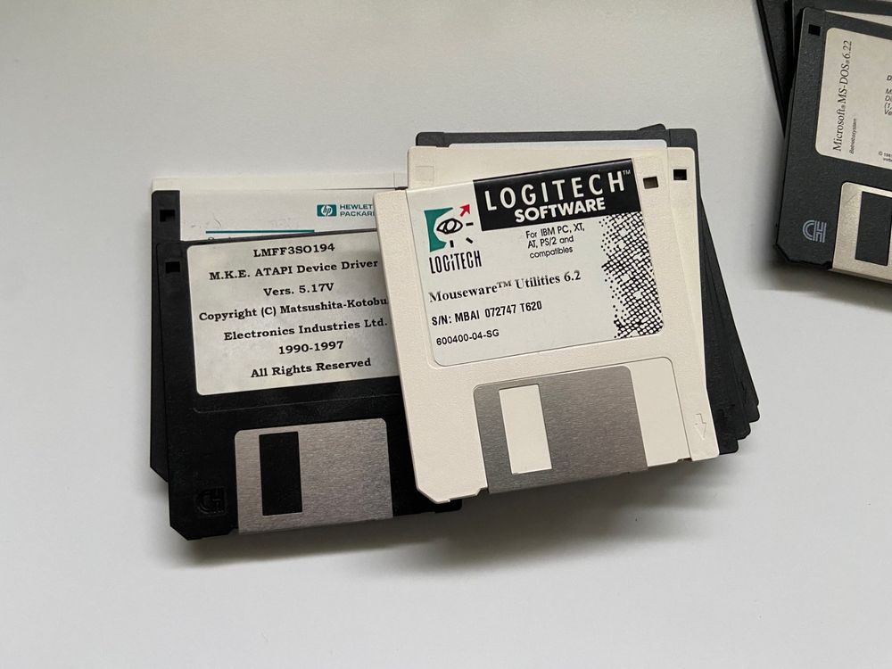 MS DOS 3, MS DOS 6 und Windows NT Disketten (Gebraucht) in Langnau am ...