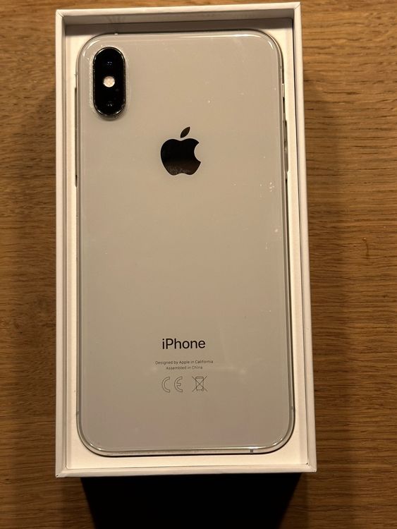 iPhone Xs 64 GB, silver | Kaufen auf Ricardo