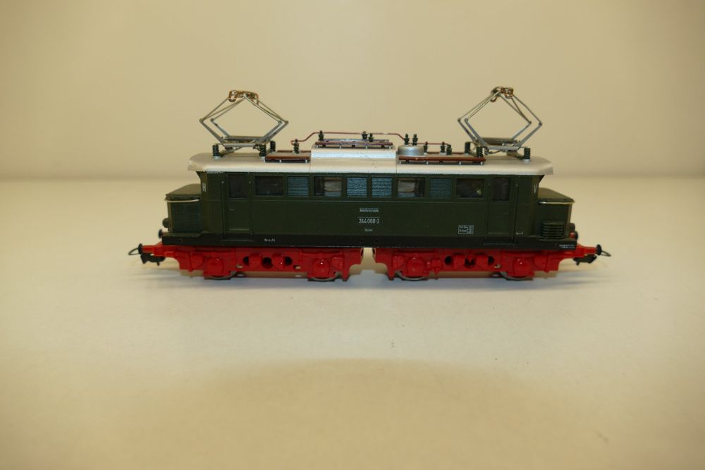 Piko H0: DR Elektrolok BR 244 grün (Gebraucht) in Niederhasli für CHF ...