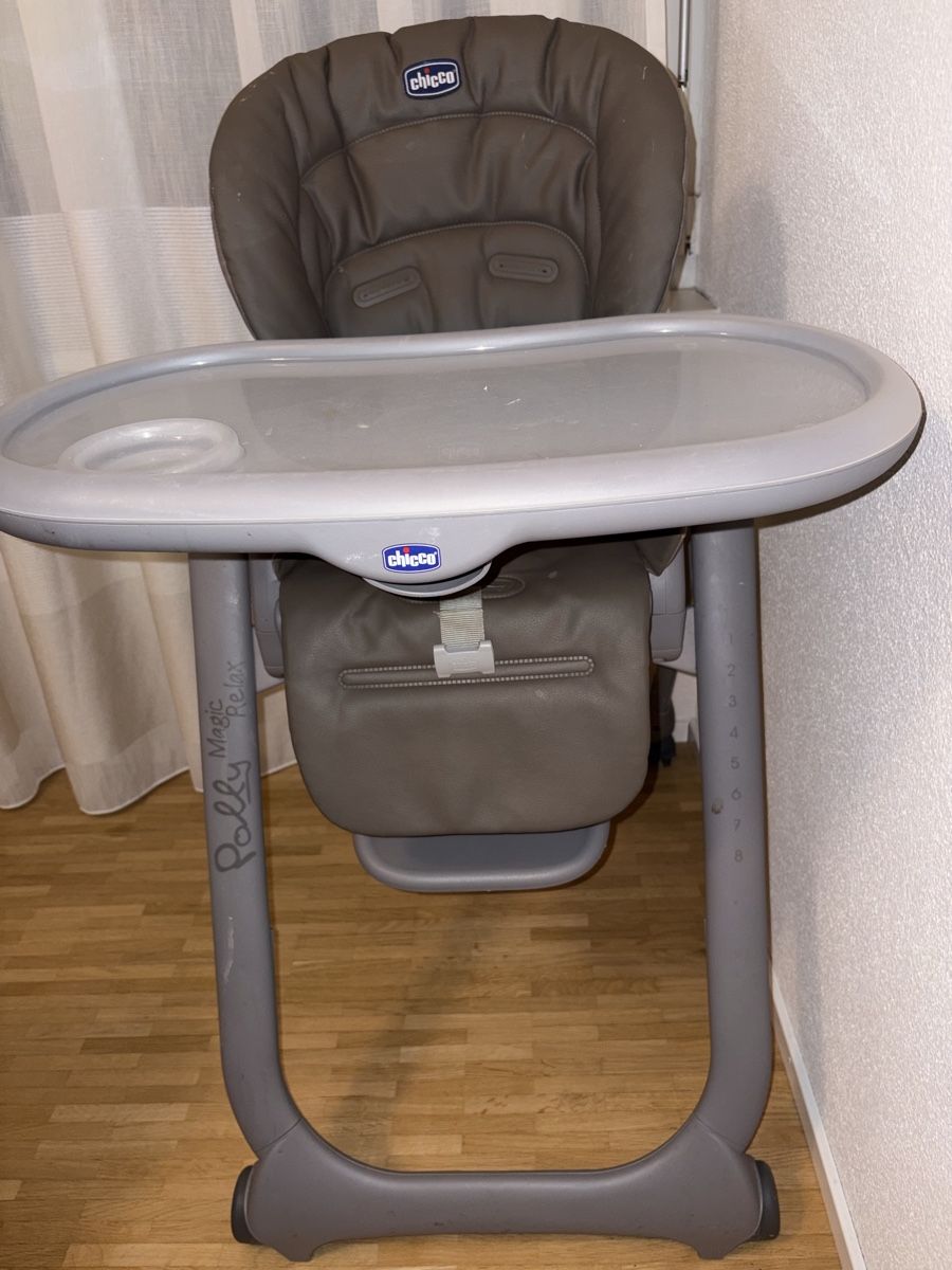 Chicco Polly Magic Relax High Chair - Great Condition! (Gebraucht) in ...