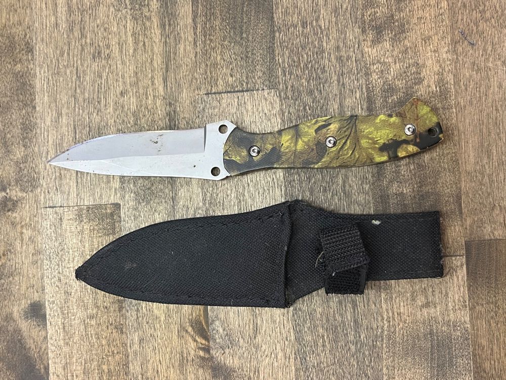 Wald Messer grün mit Hülle (Gebraucht) in Bern für CHF 10 – mit ...