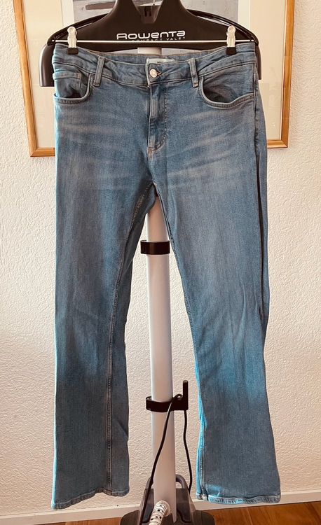 👖 Jeans Mango Bootcut, EU 44 - pas de frais d'envoi (D'occasion) à ...