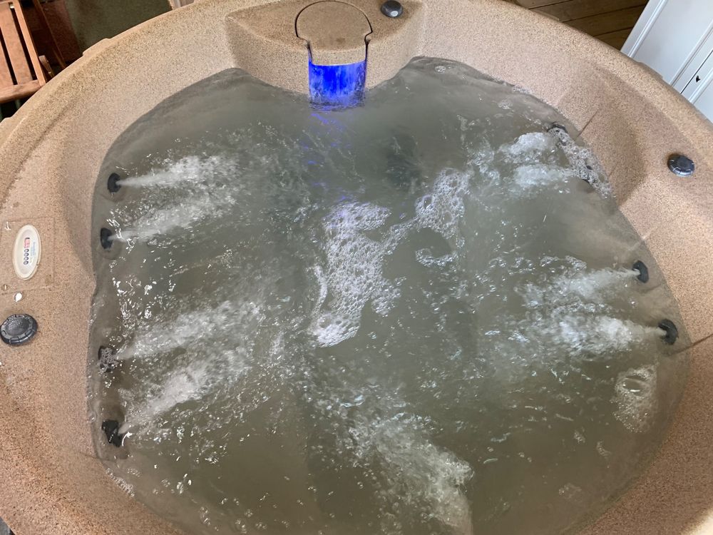 Whirlpool Dream Maker Spas Eclipse Hybrid (Gebraucht) in Mittelhäusern ...