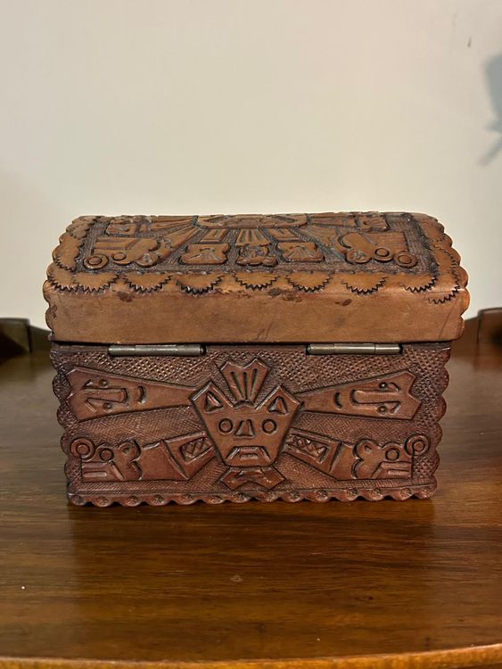 Hand-Carved Wooden Jewelry Box – Tribal / Folk Art Design (Gebraucht ...