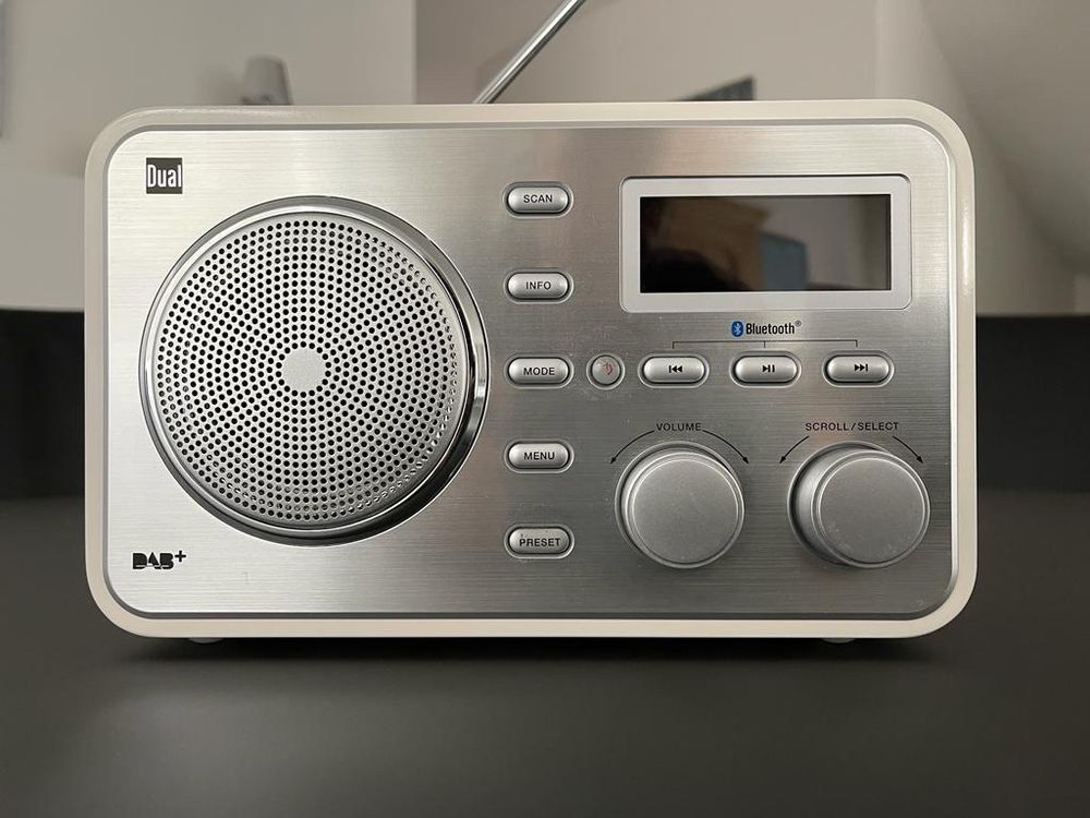 Portables DAB Radio (Gebraucht) in Winkel für CHF 29 – mit Lieferung ...
