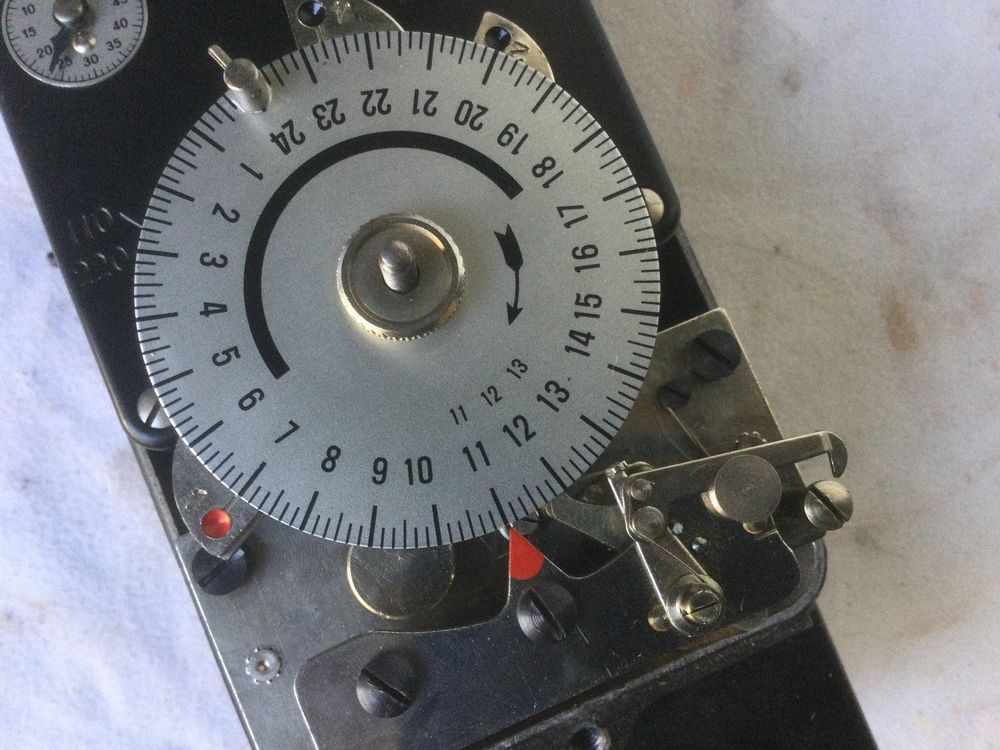 Antike Zeitschaltuhr Marke Novitas (Gebraucht) in Wangen SZ für CHF 19 ...