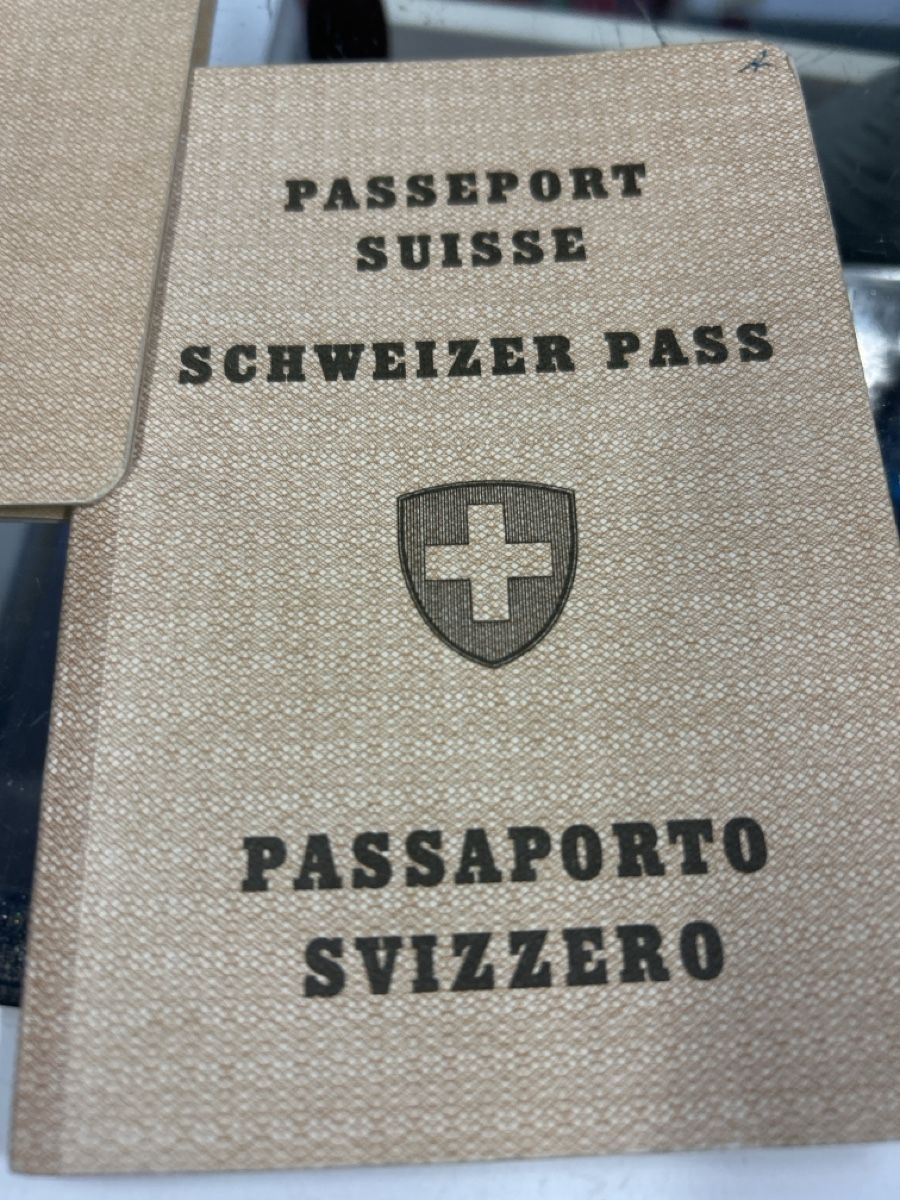 Schweizer Pass von 1955 - Seltenes Sammlerstück!🇨🇭 (53) (Gebraucht) in ...