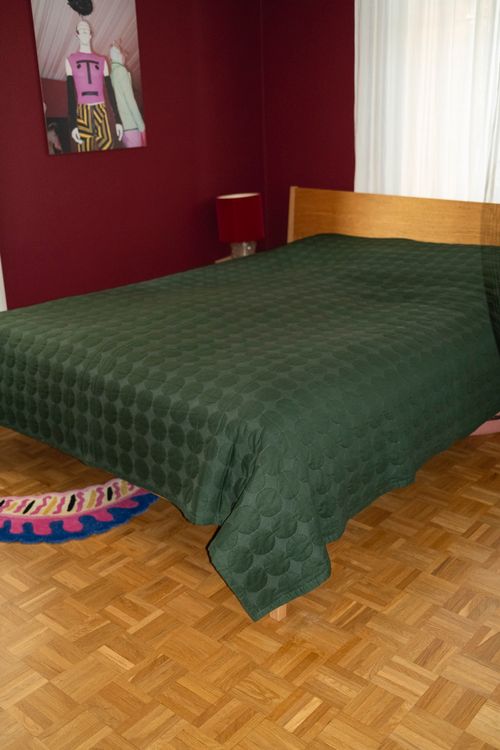 HAY Mega Dot Tagesdecke, Bettüberwurf, Grün mit Fleck (Gebraucht) in ...