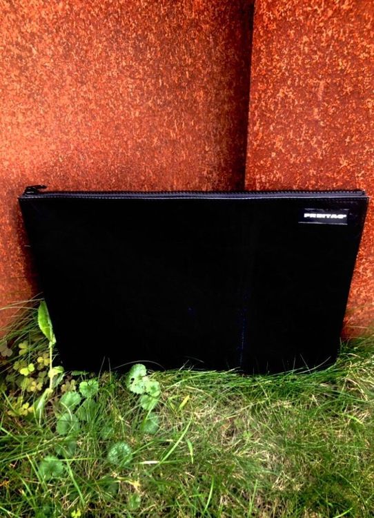 Freitag Dan F08 Pouch L / NEU all black (Neu und originalverpackt) in ...