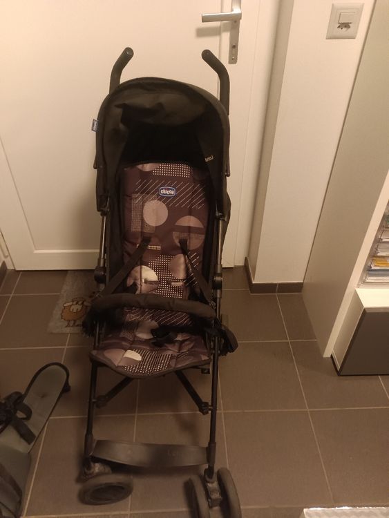 Poussette Chicco Lite Way Top 4 roues noire grise (Gebraucht) in Riddes für CHF 70 – nur ...