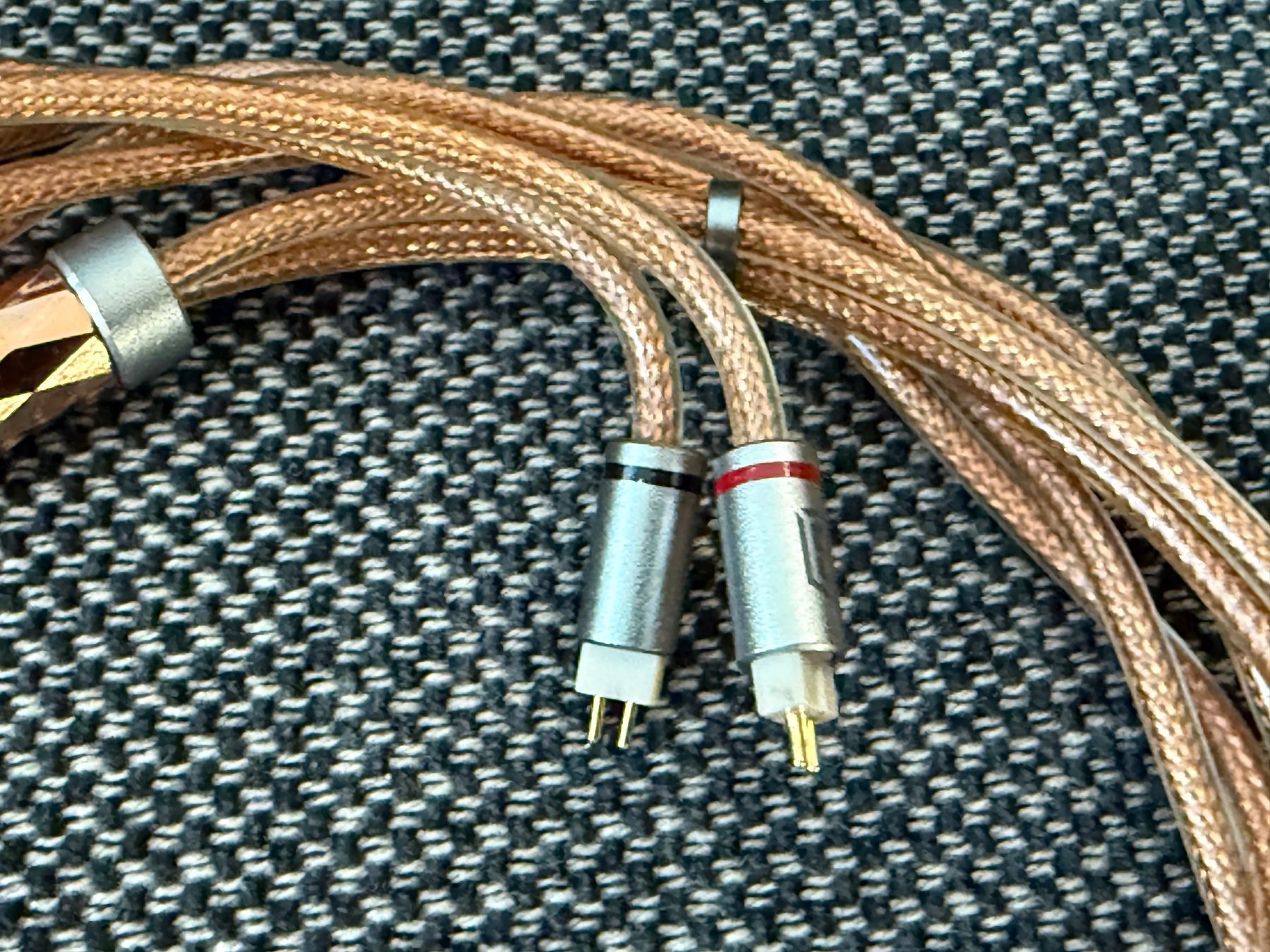 Satin Audio Perseus Kupfer IEM-Kabel 2-Pin - 4.4mm Pentaconn (Gebraucht ...