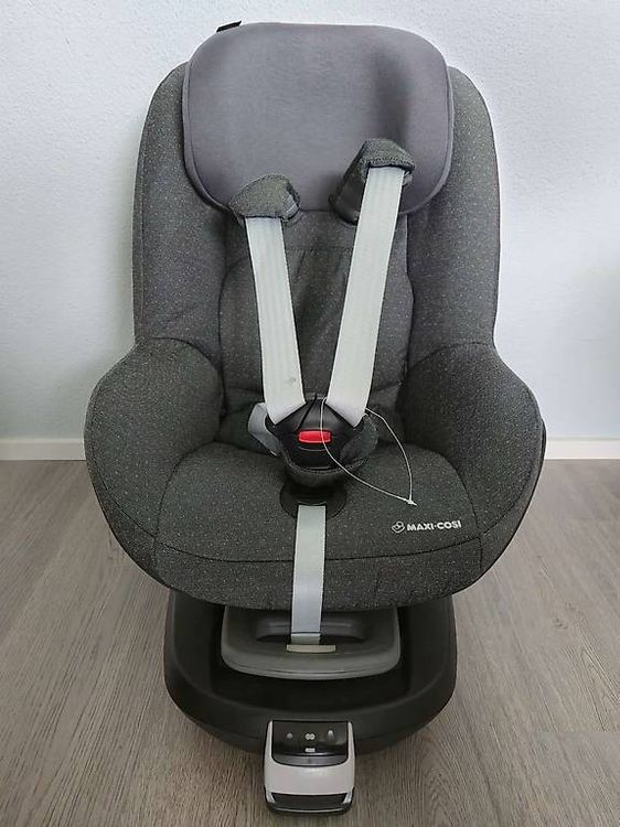 Maxi Cosi mit Station (Gebraucht) in Schwarzenberg LU für CHF 90 – nur ...