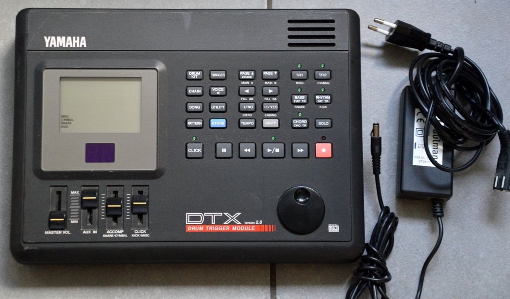 YAMAHA DTX 2 Version 2.0 Drum Trigger Module (Gebraucht) in Collonges für CHF 120 – mit ...