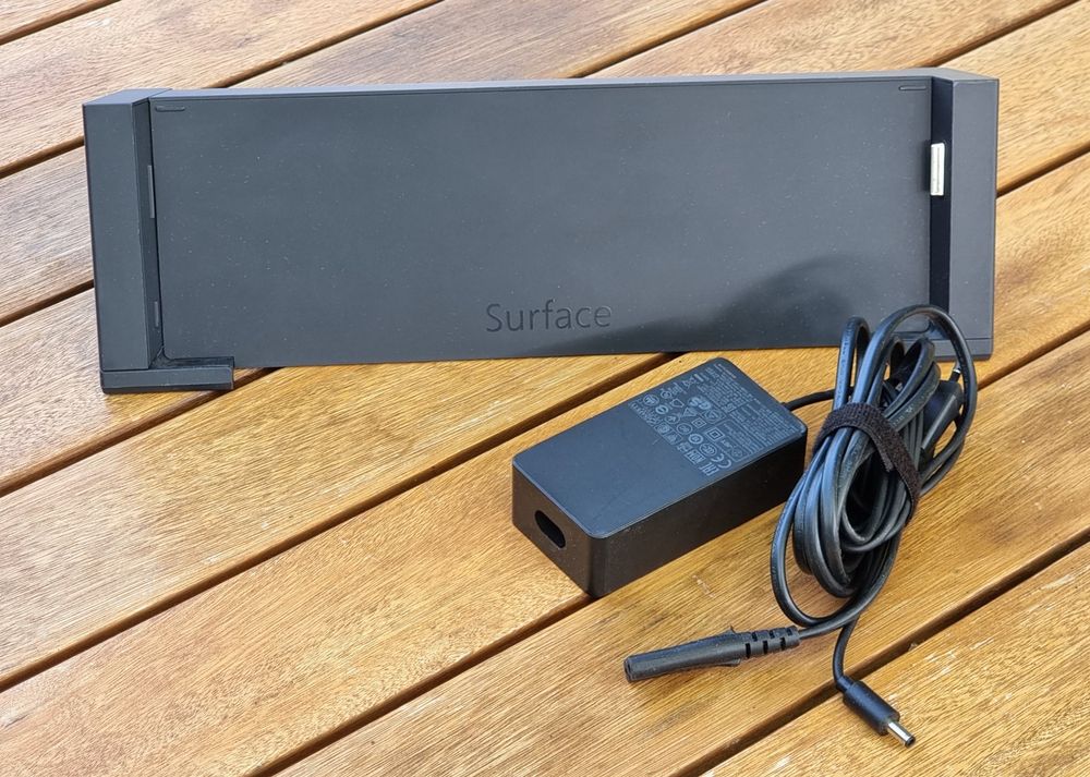 Microsoft Surface Dock (1664) für Surface Pro 3 und 4 | Kaufen auf Ricardo