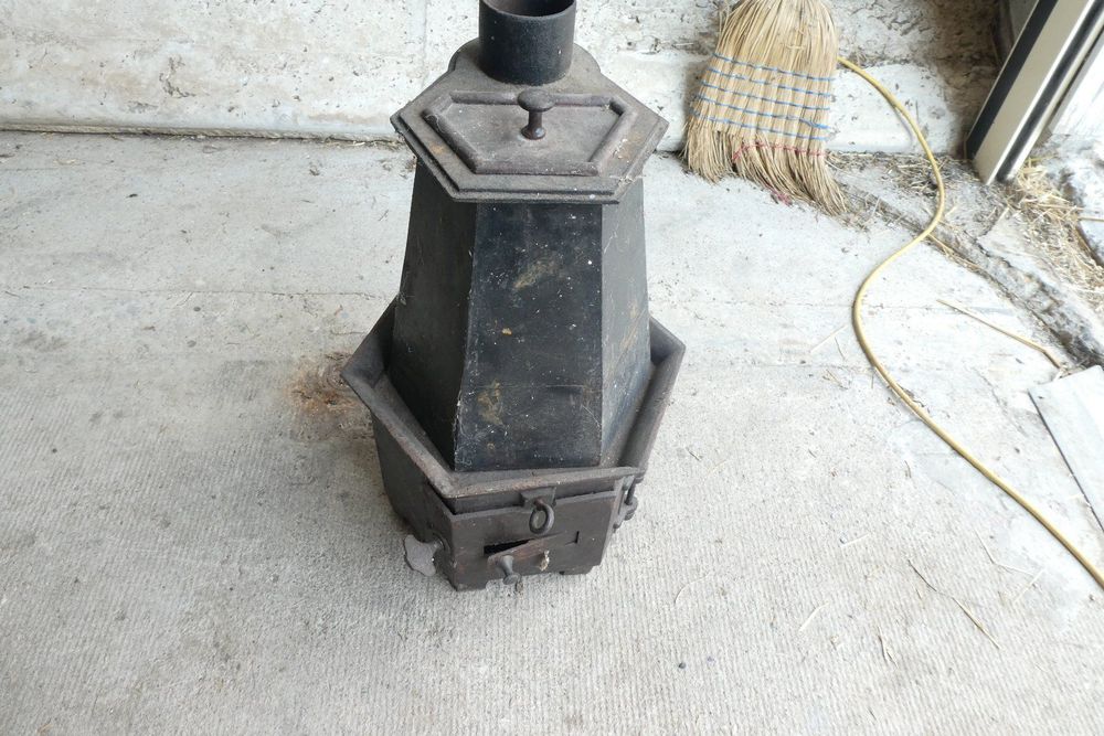 Petit fourneau en fonte (Gebraucht) in Fontaines NE für CHF 80 – nur ...