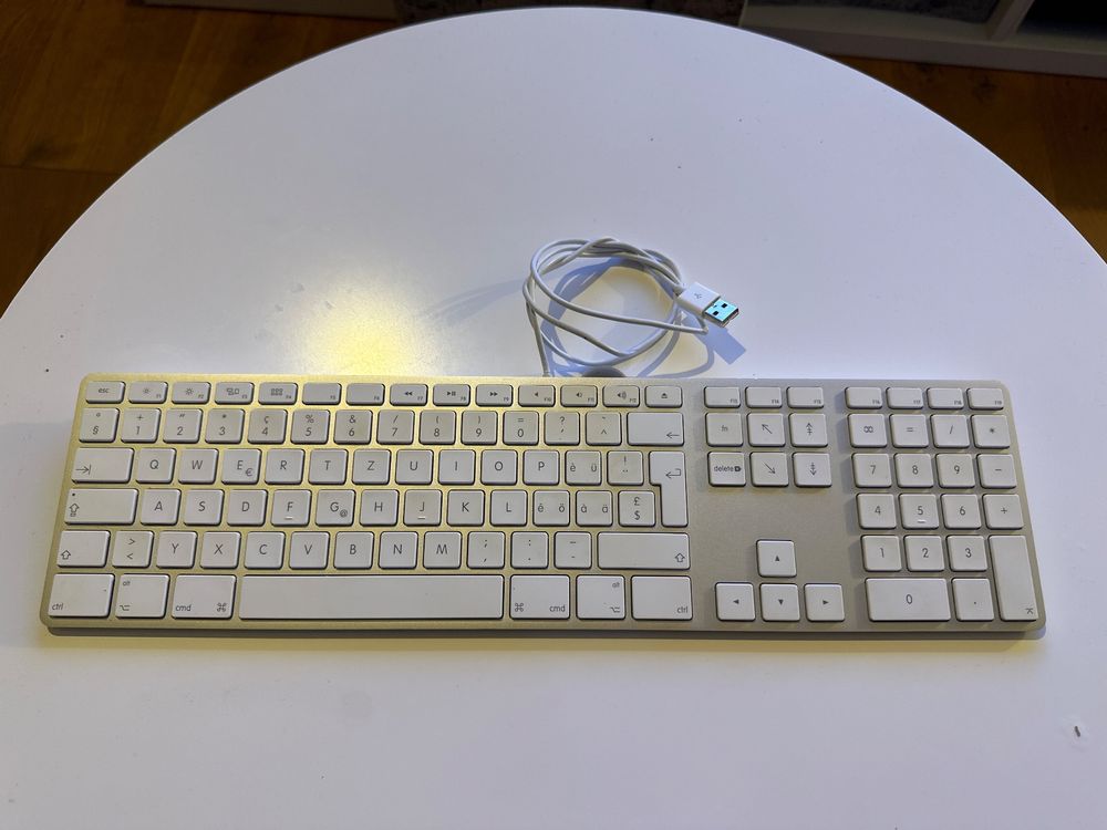 Apple Keyboard USB inkl. numbad | Kaufen auf Ricardo