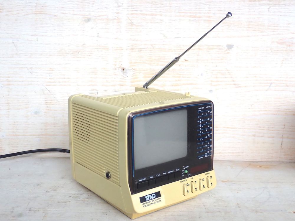 STAG Radio Wecker TV Vintage Radiowecker (Gebraucht) in Wil SG für CHF ...