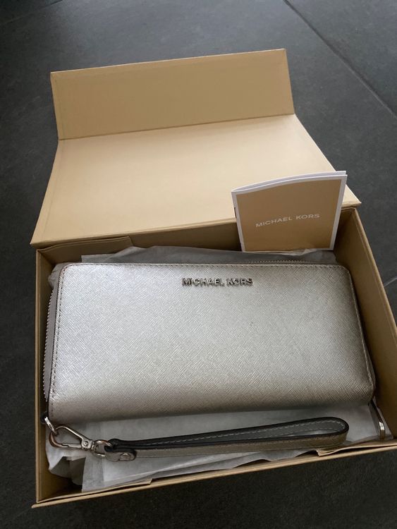 Michael Kors Wallet | Kaufen auf Ricardo