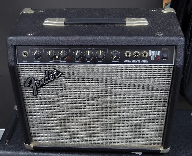 ALLES MUSS WEG!!! Fender Champion 110 Guitar Combo Amplifier (Gebraucht ...