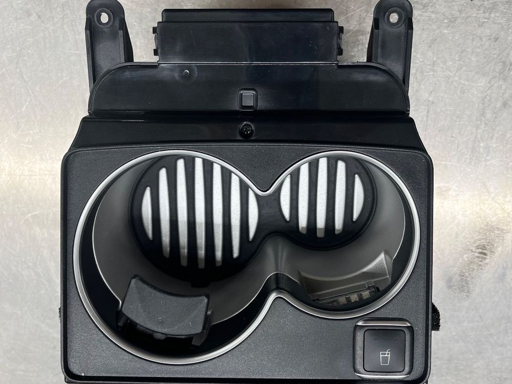 Mercedes W222 Becherhalter (Kühler und Wärmer) A2226800414 (Gebraucht ...