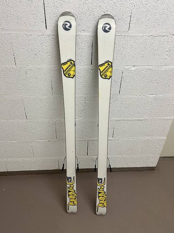 Ski Rossignol freestyle (D'occasion) à Chambésy pour CHF 15 – retrait ...