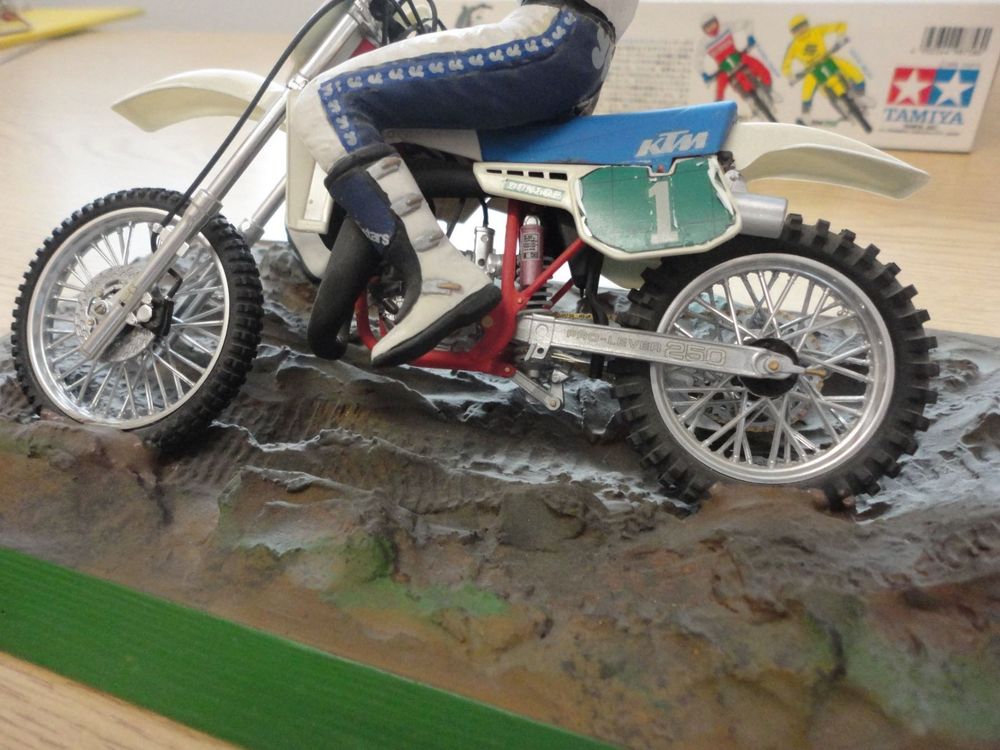 Tamiya Bausatz KTM 250MX Motocross (Neu und originalverpackt) in Horgen ...