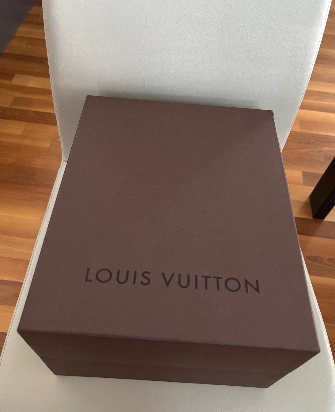 💖 Louis Vuitton Box (Neu (gemäss Beschreibung)) in Steinhausen für CHF ...