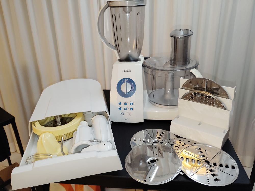 Siemens Küchenmaschine, viel Zubehör, Top Zustand! (Gebraucht) in ...