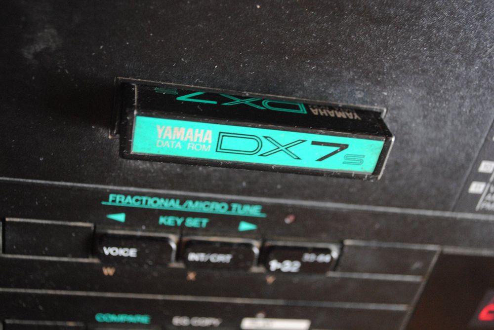 Yamaha DX7s Synthesizer (Defekt) in Aathal-Seegräben für CHF 162 – nur Abholung auf Ricardo kaufen