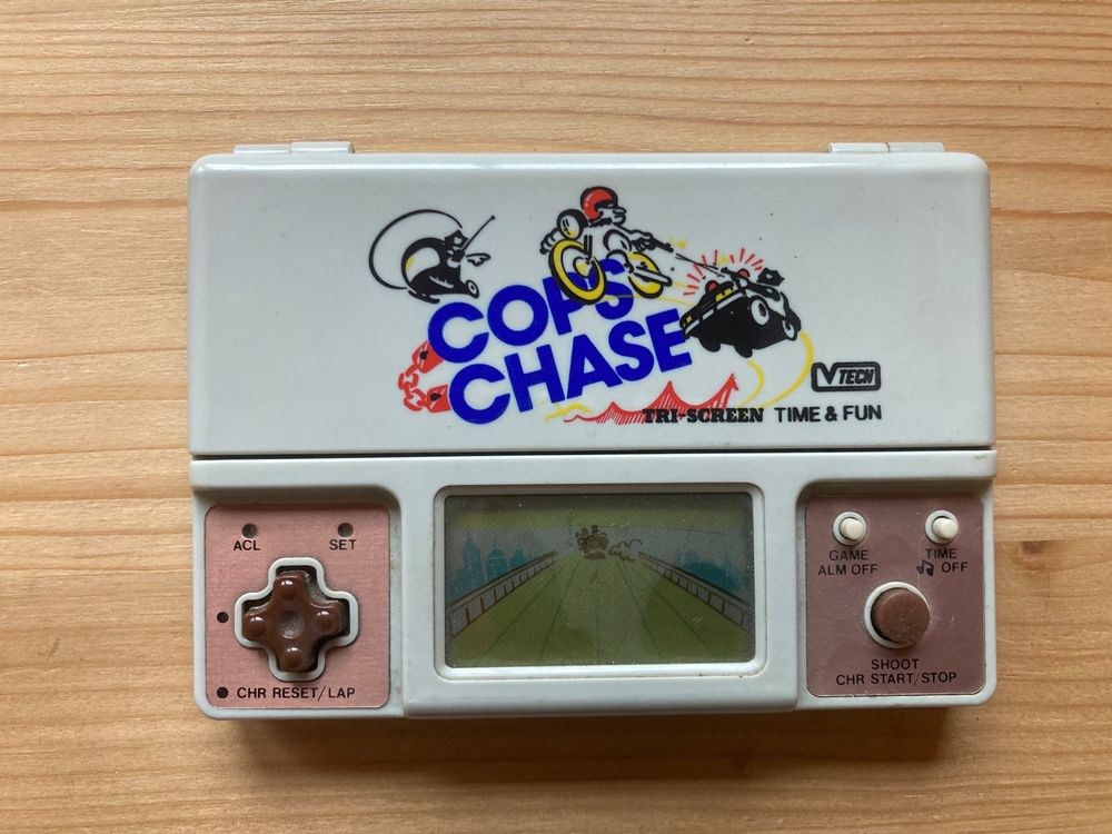 VTECH Cops Chase (Vintage Konsole von1982) (Gebraucht) in Saanen für ...