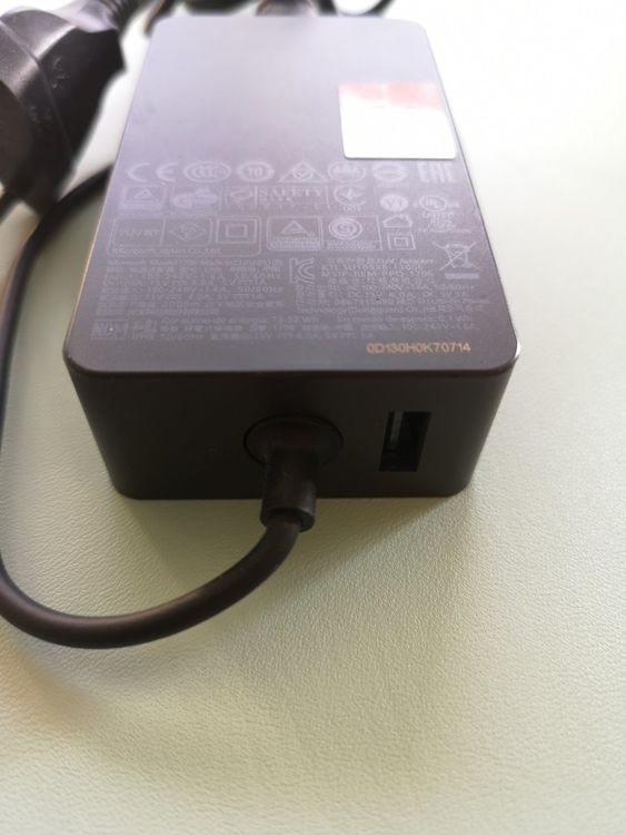 Original Microsoft Surface Netzteil 65W Model 1706 (Gebraucht) in ...