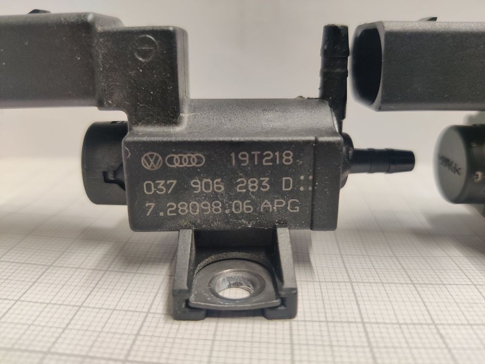 2x Originale VW Druckwandler/ Umschaltventiel 037 906 283D (Gebraucht ...