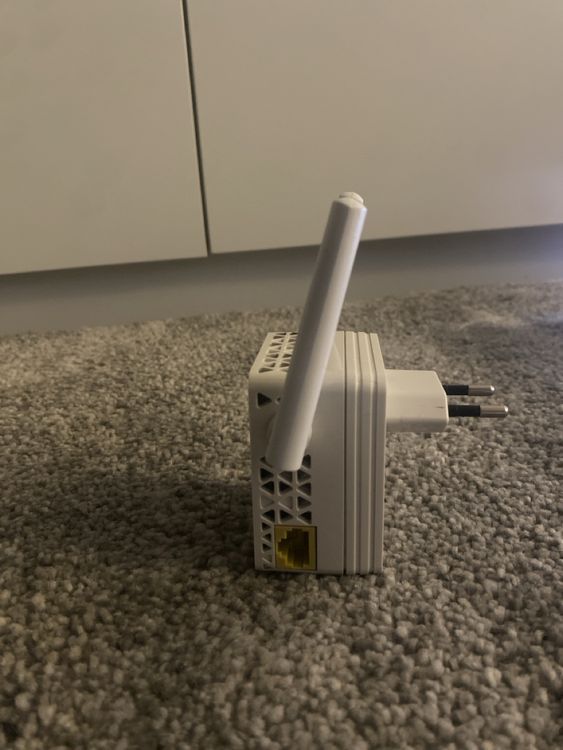 Netgear rax10 und Verstärker (Neu (gemäss Beschreibung)) in Oberwil BL ...