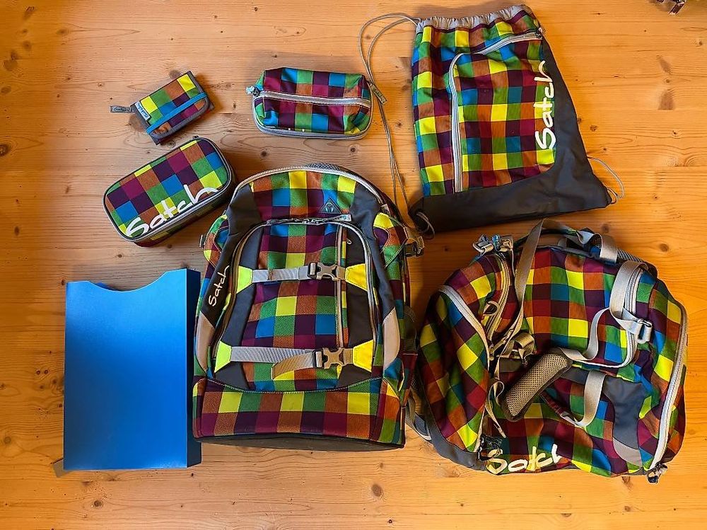 Satch Schulrucksack Set (Gebraucht) in Wattenwil für CHF 75 – mit ...