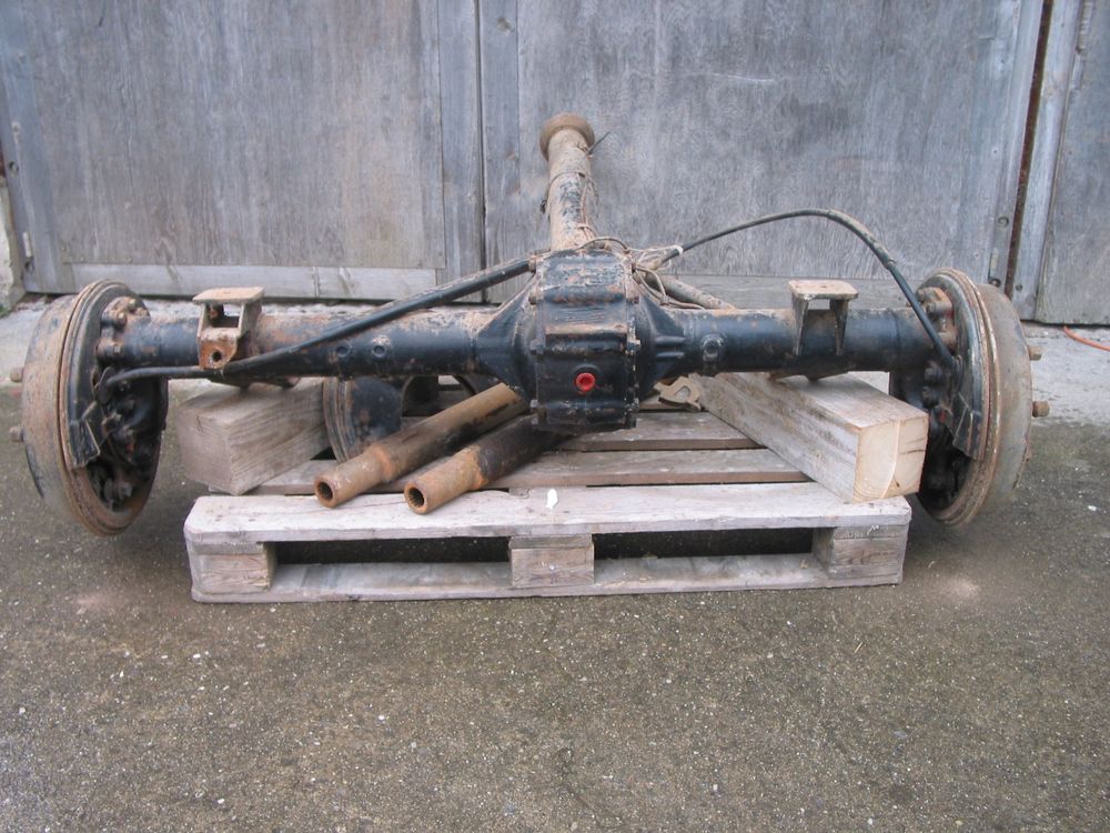 Unimog 406, Hinterachse (Gebraucht) in Graben für CHF 80 – nur Abholung auf Ricardo kaufen