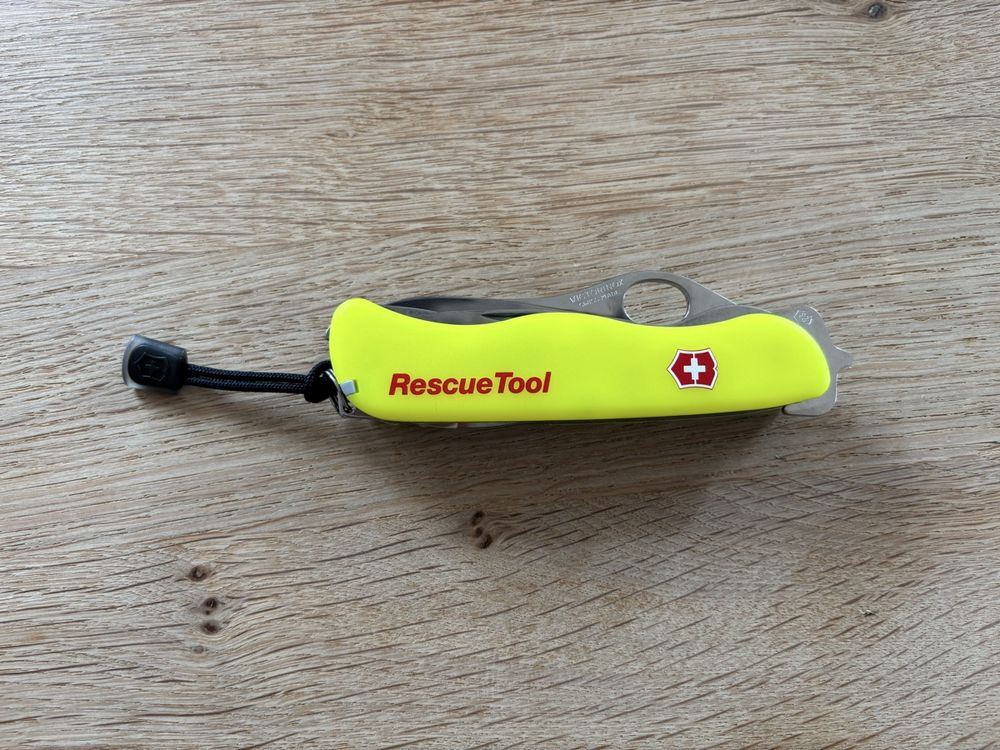 Victorinox Rescue Tool MWN - Das ultimative Notfallmesser! (Neu (gemäss ...